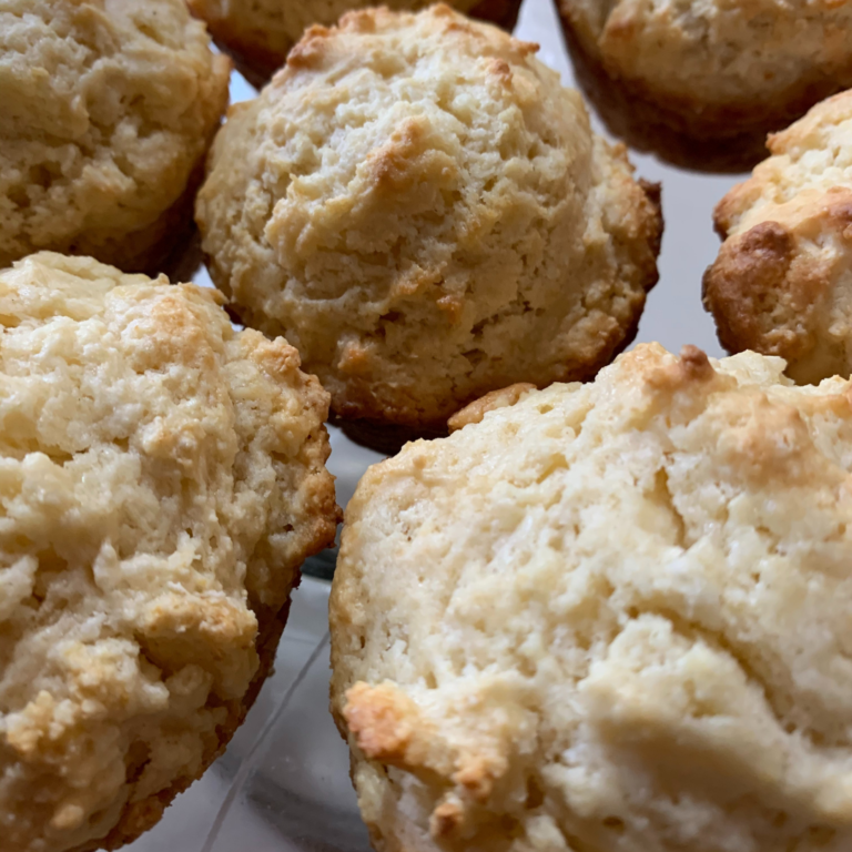 Authentic Bahamian Johnny Cake Recipe (2023)